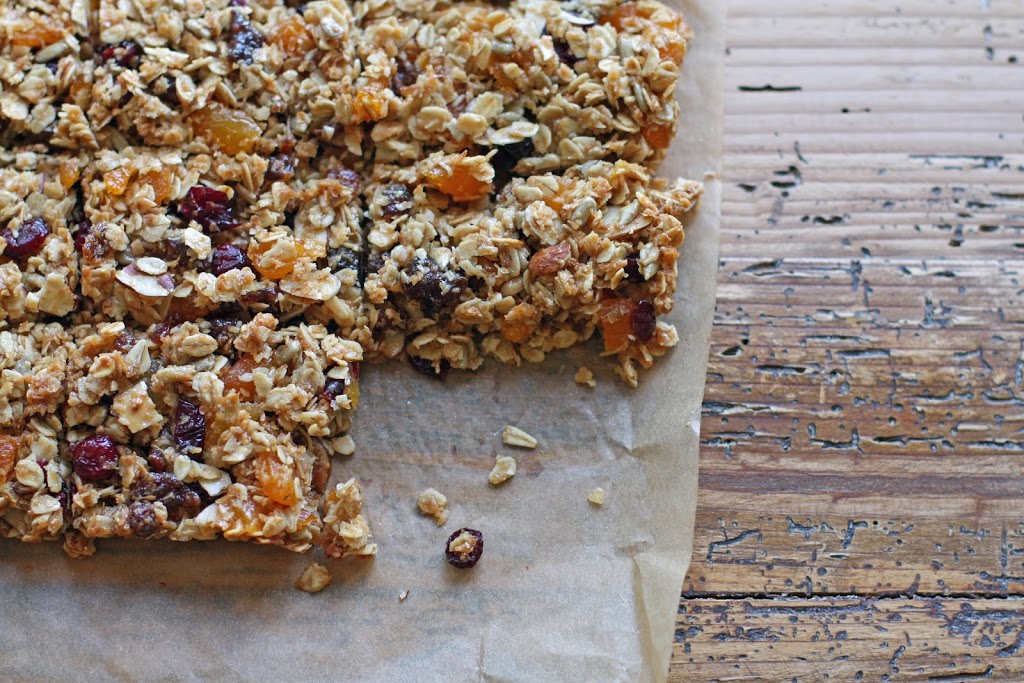 healthy granola bars [clean eating] - Adoring Kitchen