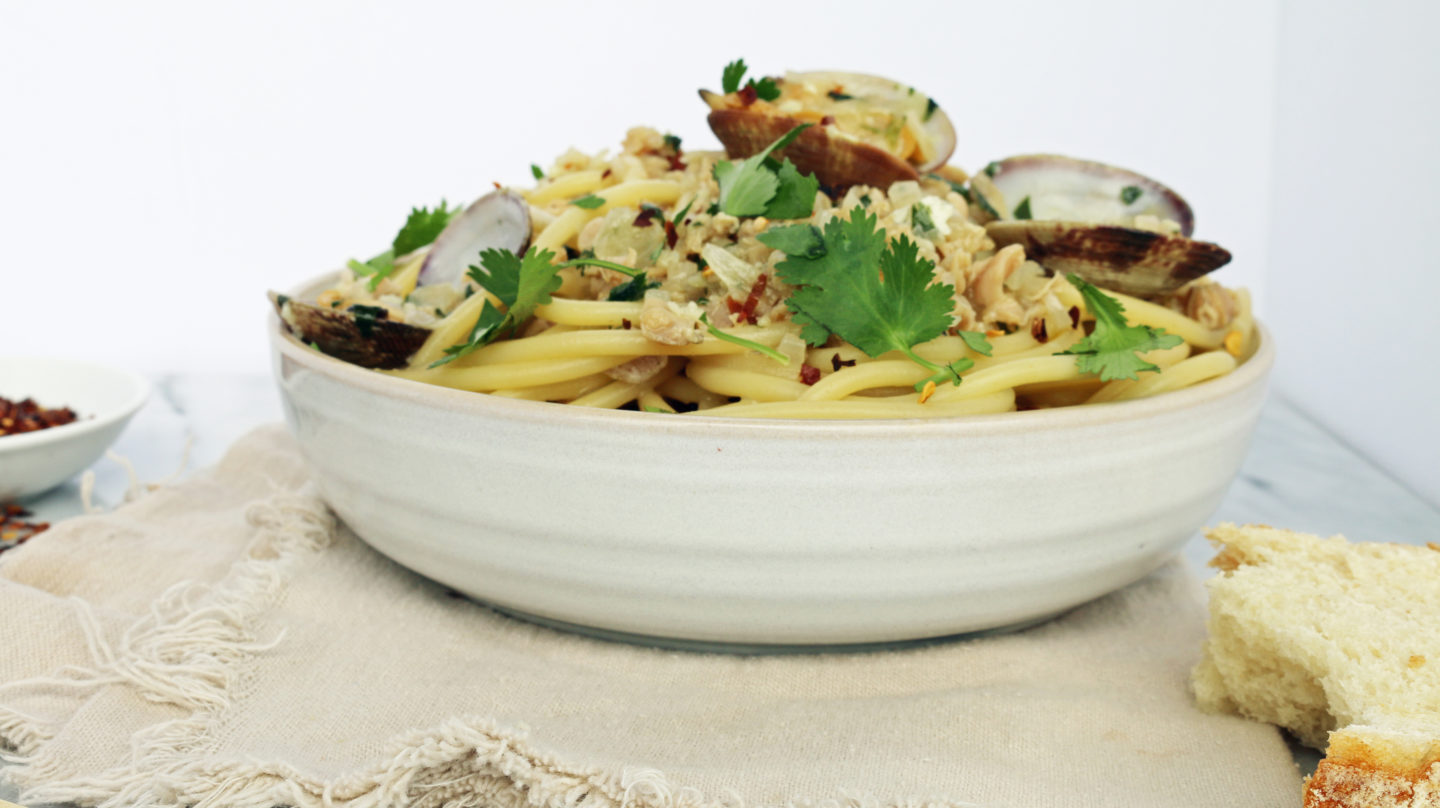 bucatini + clams with loads of sauce - Adoring Kitchen